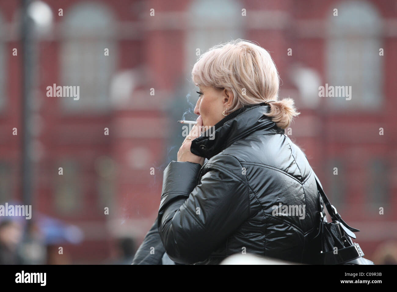 Smoking square hi-res stock photography and images - Alamy