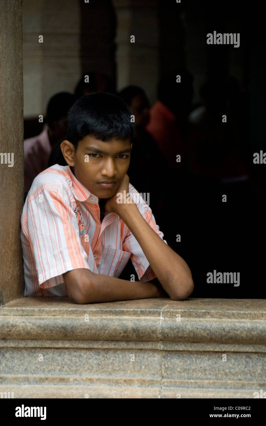 India hindu boy hi-res stock photography and images - Alamy