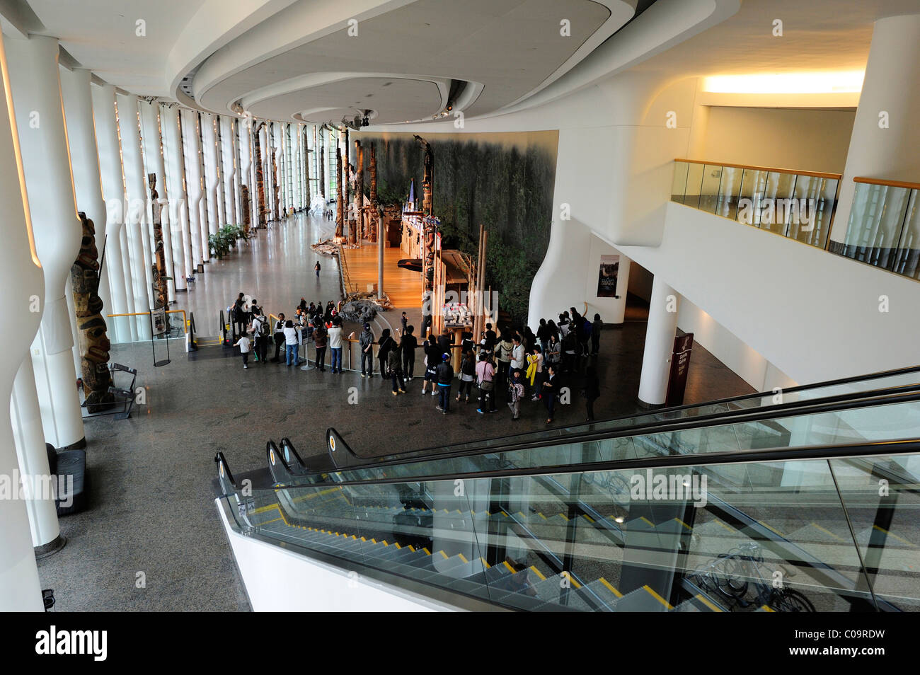 Interior modern museum reception hi-res stock photography and images ...