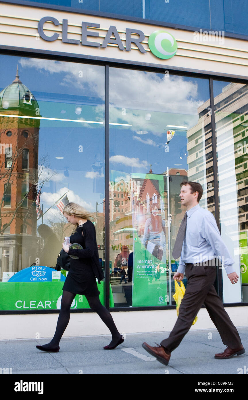 Clearwire wireless retail store hi-res stock photography and images - Alamy