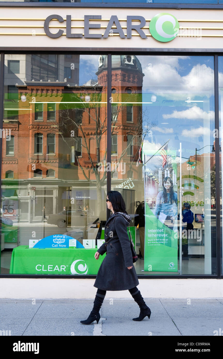 Clearwire wireless retail store hi-res stock photography and images - Alamy