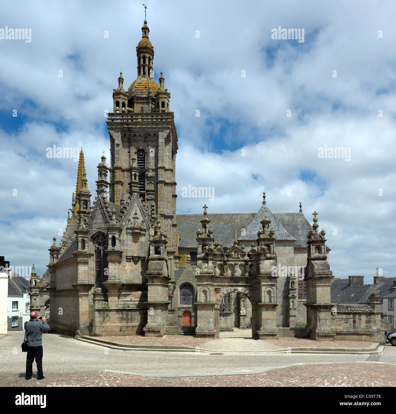 Church Notre-Dame de Saint-Thégonnec, walled parish, Thégonnec ...