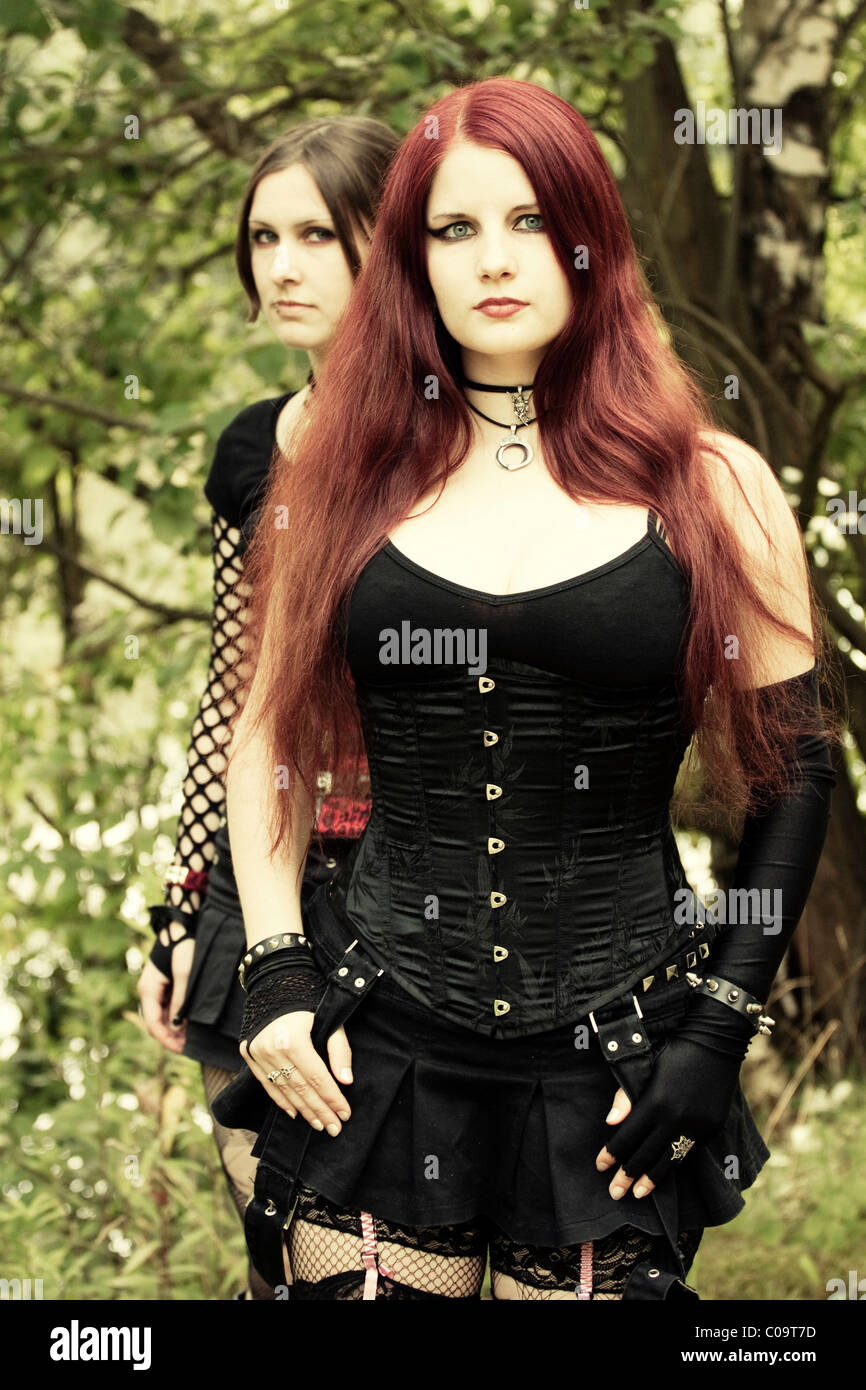 Women, gothic look, outdoors, standing Stock Photo - Alamy