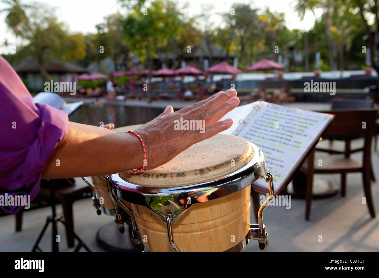 Hand drum hi-res stock photography and images - Alamy