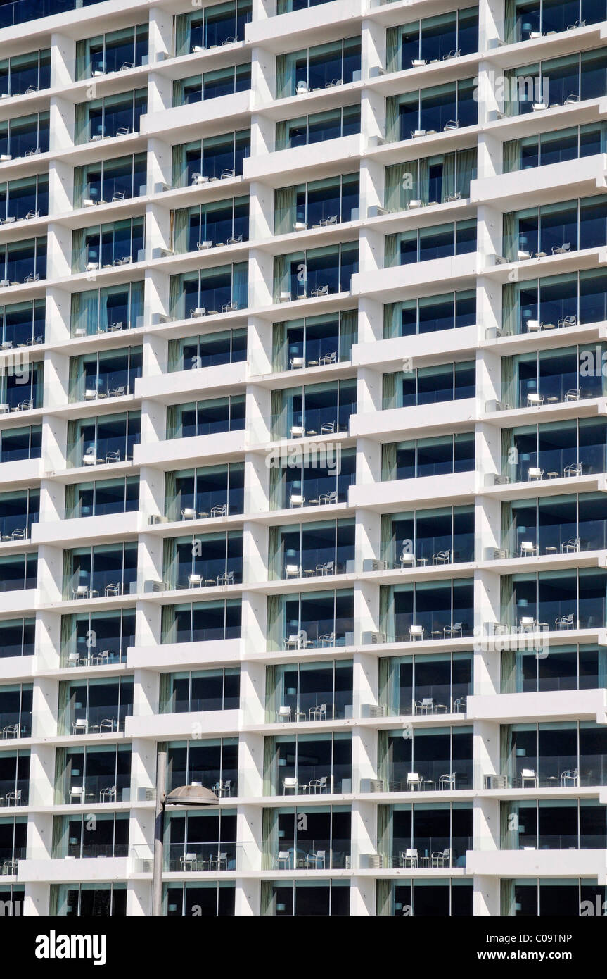 Uniform windows hi-res stock photography and images - Alamy