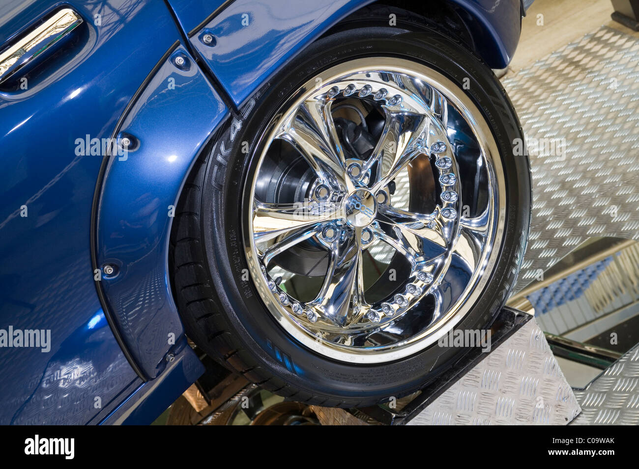 Shiny Car Rims at Carmella Vanzant blog