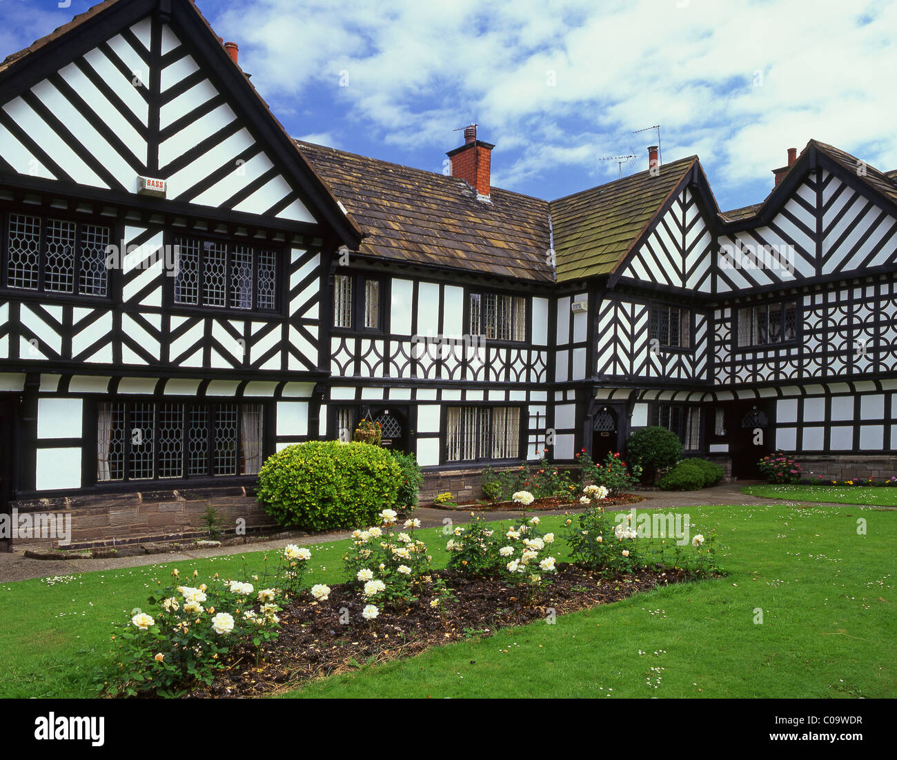 House houses buildings wirral merseyside uk hi-res stock photography ...