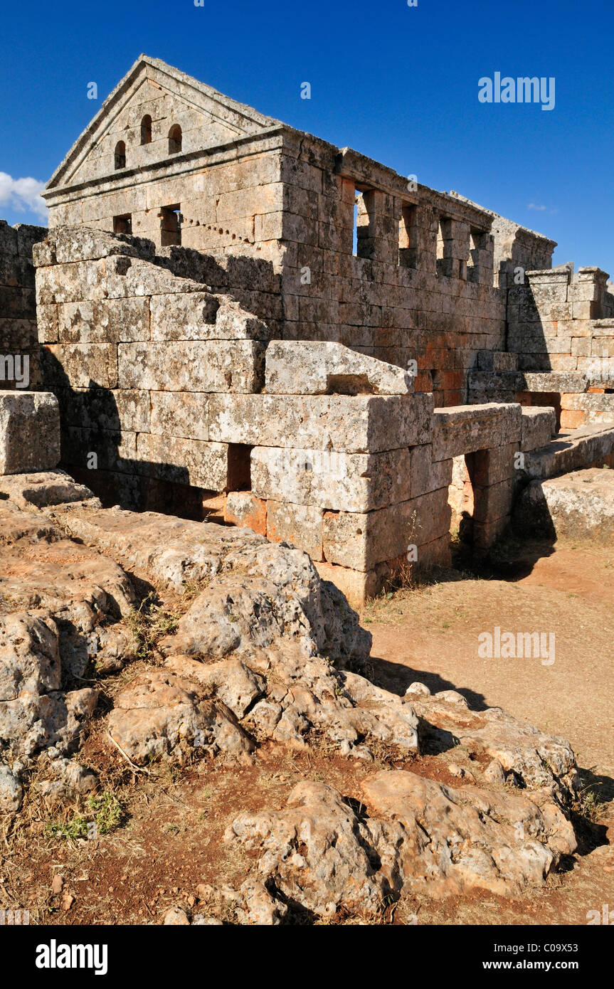 Ruin of a Byzantine bath at the archeological site of Serjilla, Dead ...