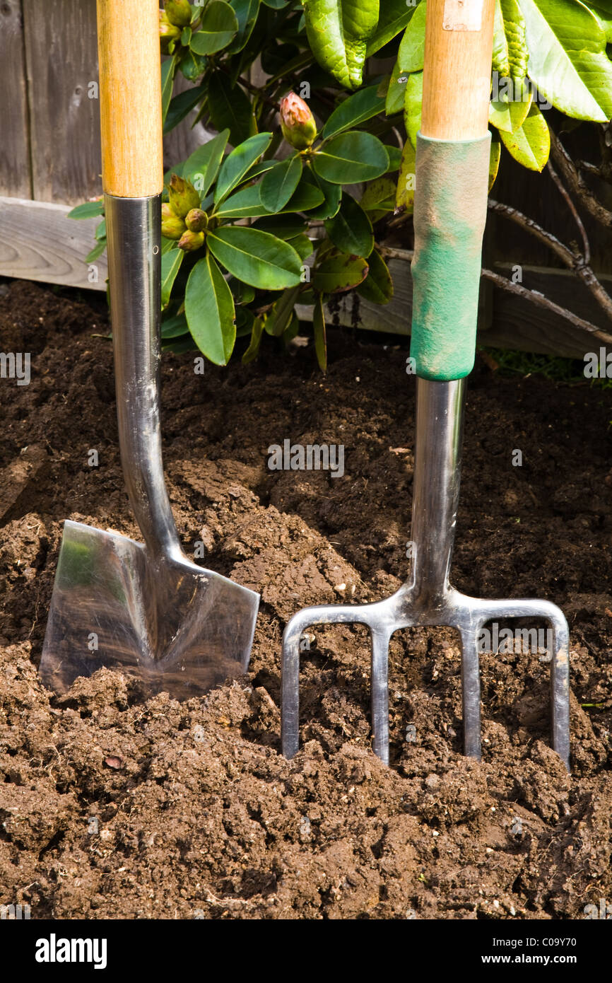 Spade and fork soil hi-res stock photography and images - Alamy