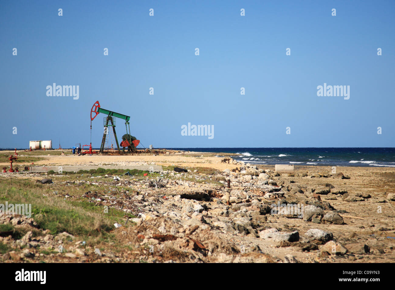 Petroleum extraction hi-res stock photography and images - Alamy