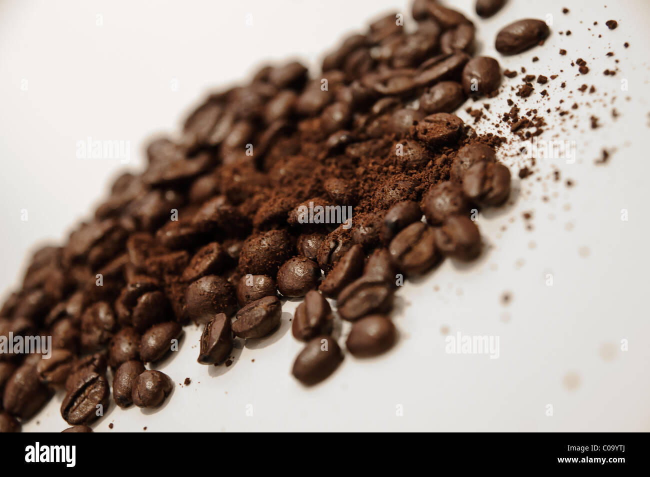 Coffee beans spread out Stock Photo - Alamy