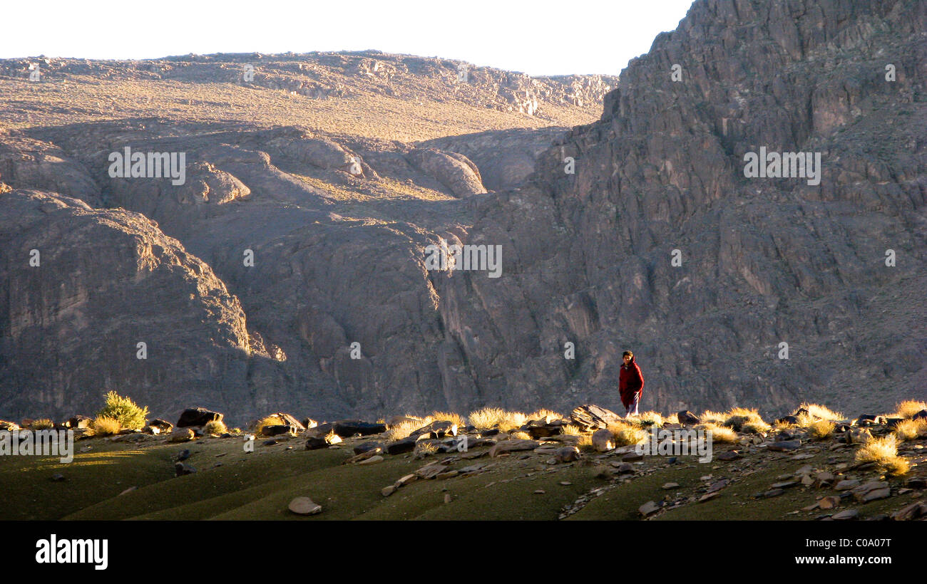 Trekking in the Jebel Sahro region, Morocco Stock Photo - Alamy