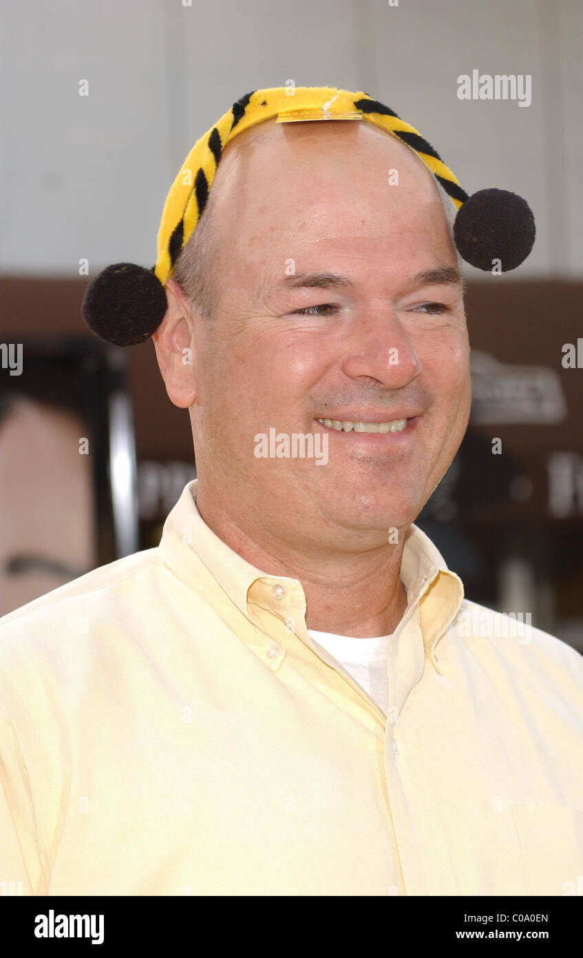 Larry Miller Los Angeles film premiere of 'Bee Movie' held at Mann ...