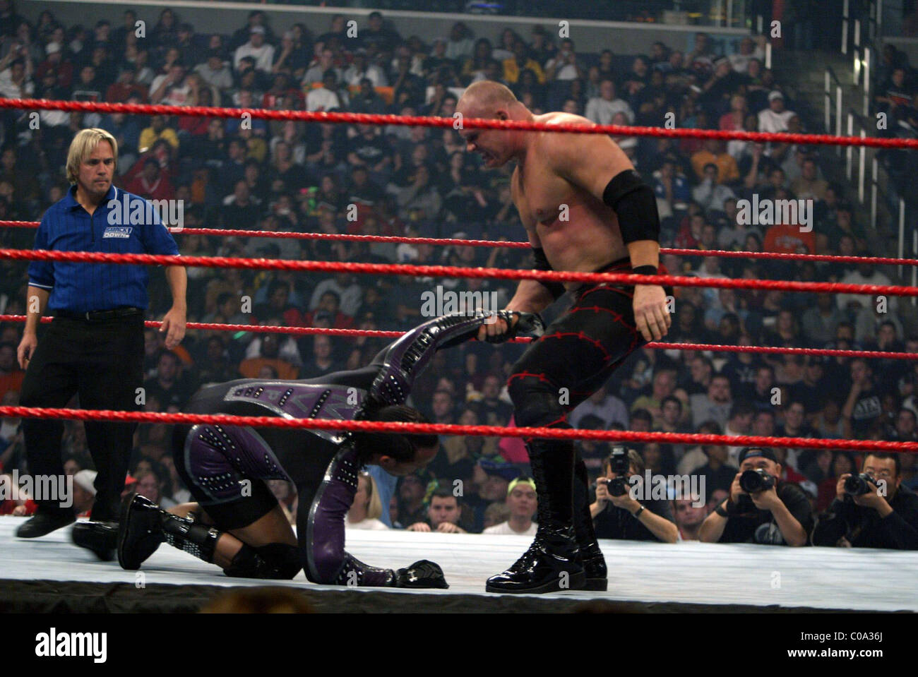 Kane wwe hi-res stock photography and images - Alamy