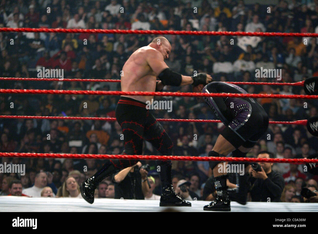Kane wwe hi-res stock photography and images - Alamy