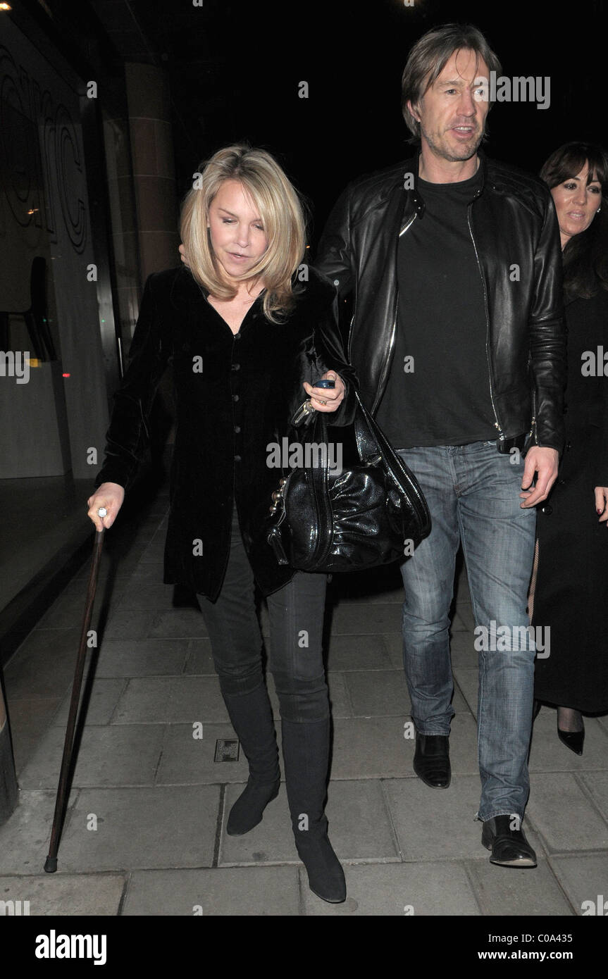 Leslie Ash and Lee Chapman leaving Cipriani restaurant London, England ...