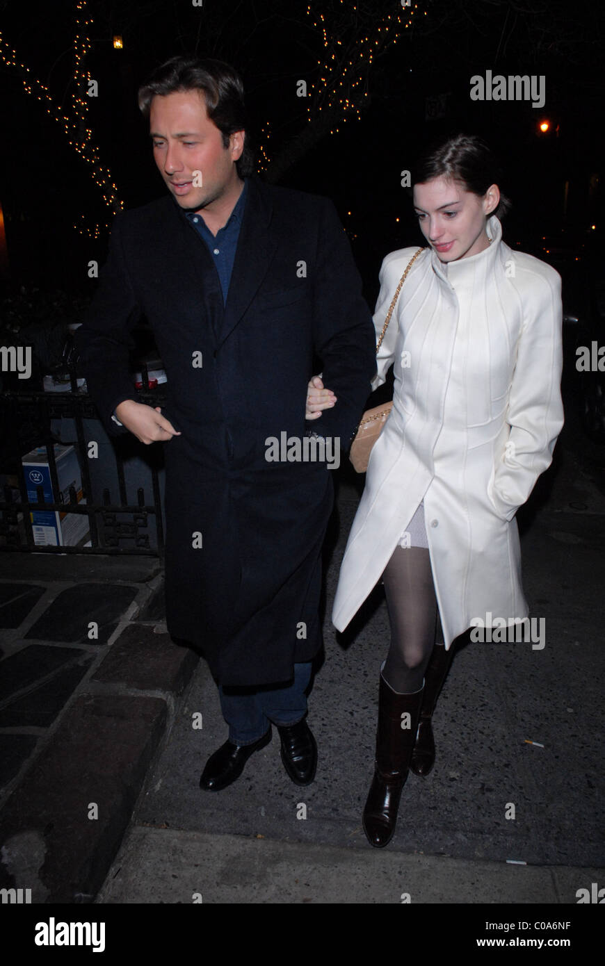 Raffaello follieri and anne hathaway hi-res stock photography and ...