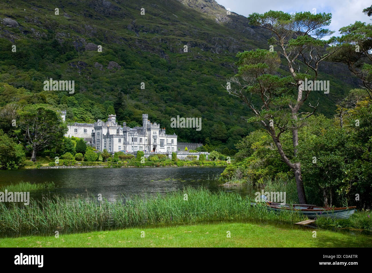 Kylemore abbey tourism hi-res stock photography and images - Alamy