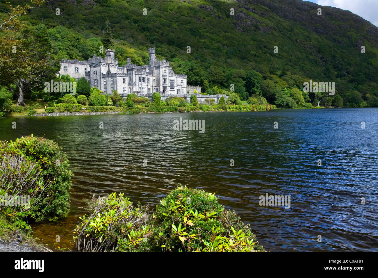 Kylemore abbey hi-res stock photography and images - Alamy