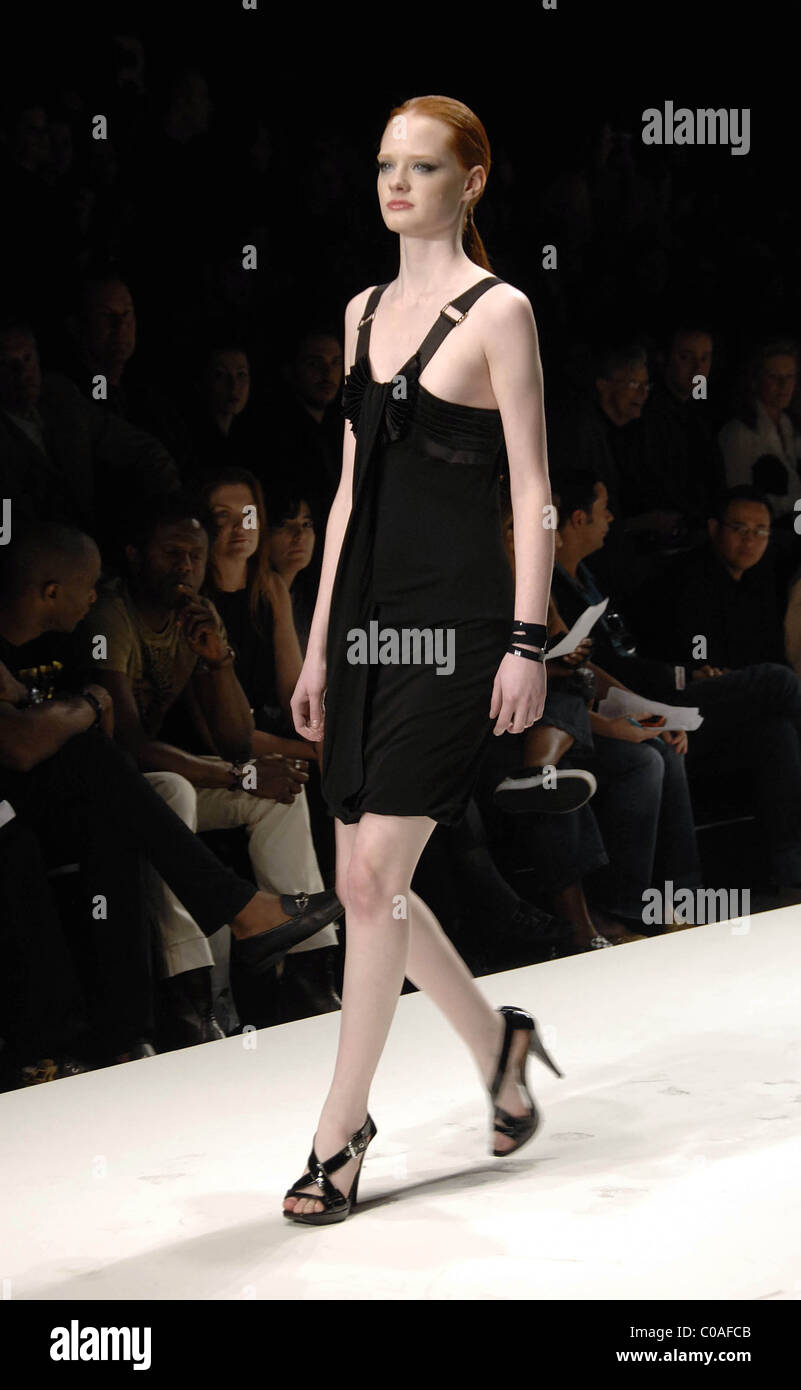Model Mercedes-Benz Autumn 2008 LA Fashion Week - Nicholai by Nicky ...