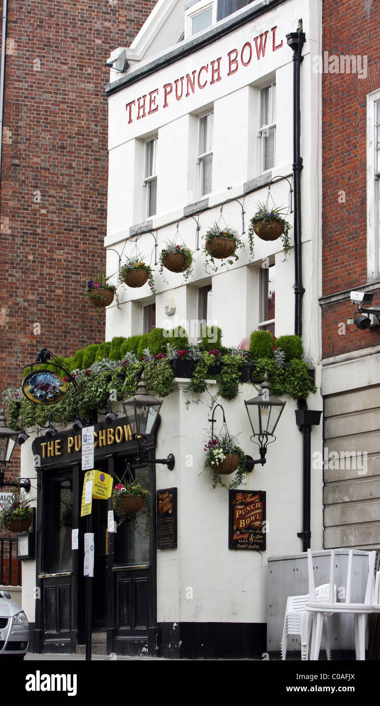 * MADONNA & RITCHIE BUY PUB MADONNA and her husband GUY RITCHIE have ...