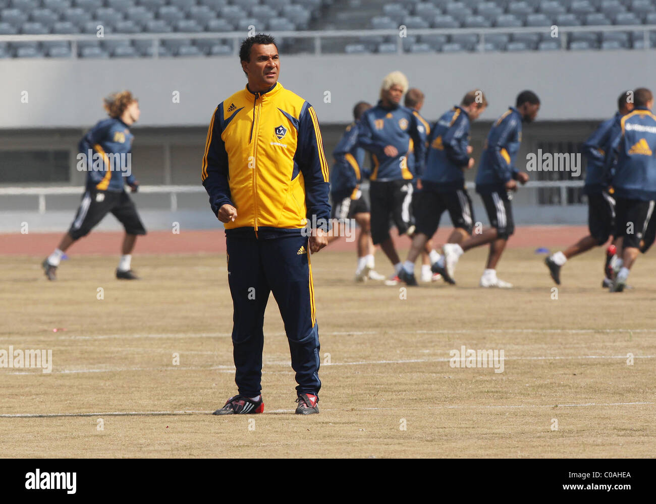 Los Angeles Galaxy head coach Ruud Gullit at a training session with ...