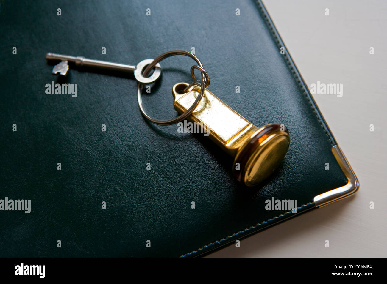 Hotel room key hi-res stock photography and images - Alamy