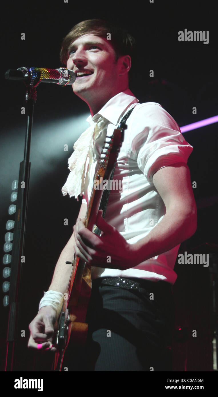 Dan Gillespie Sells The Feeling performing live on stage at the ...