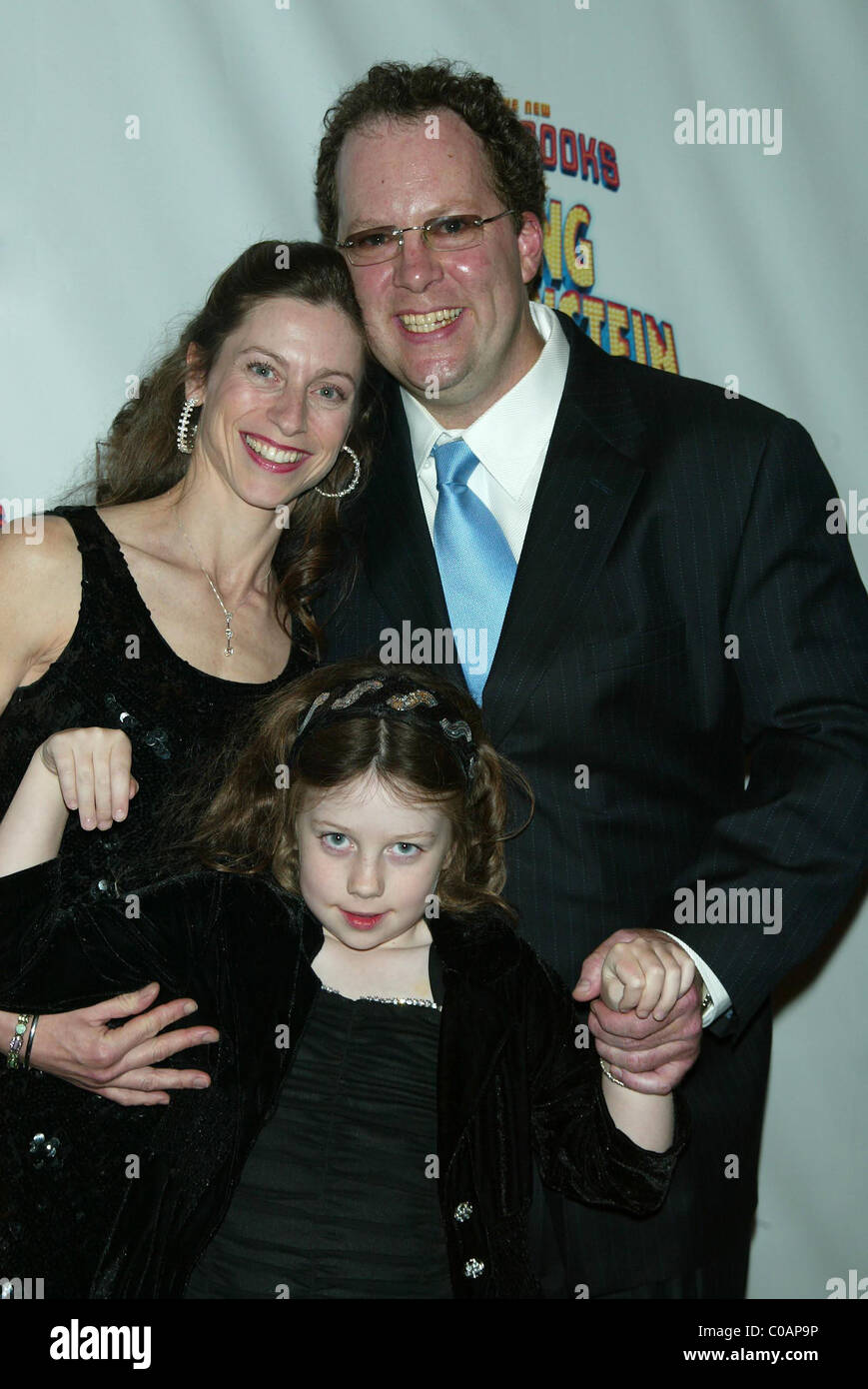 Shuler Hensley, his wife Paula DeRosa & their daughter Skyler Elizabeth ...