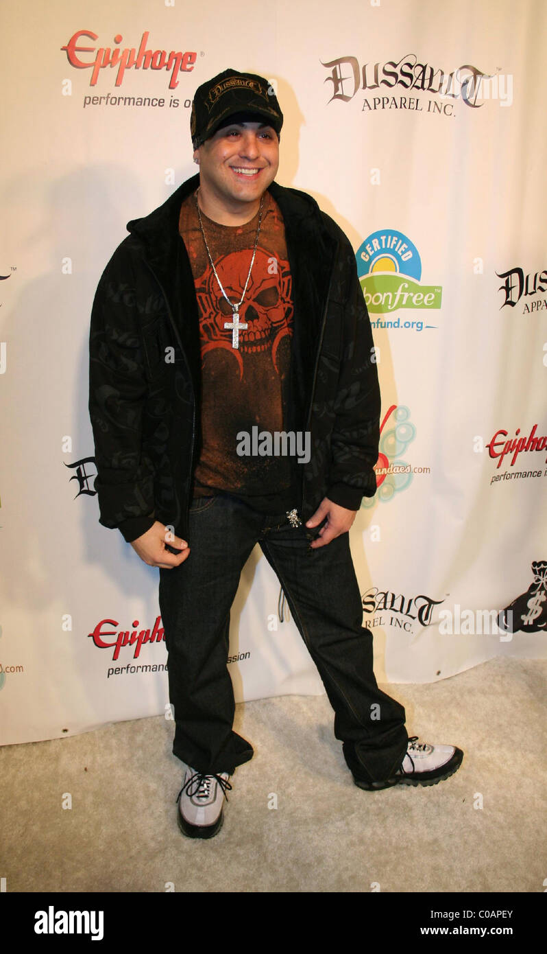 DJ Skribble Launch party for the Dussault Apparel Motel store on ...