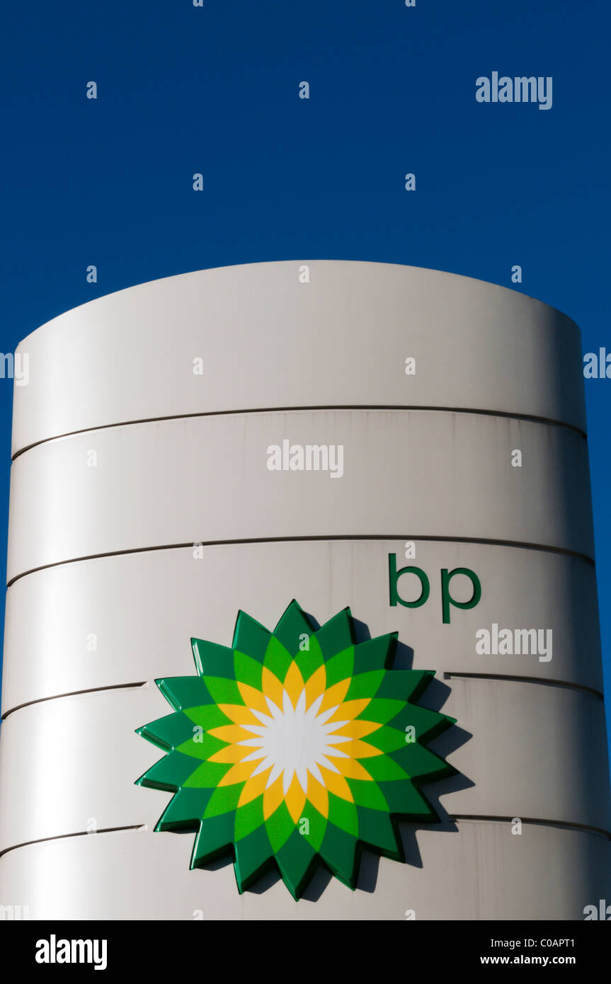 Bp service station hi-res stock photography and images - Alamy