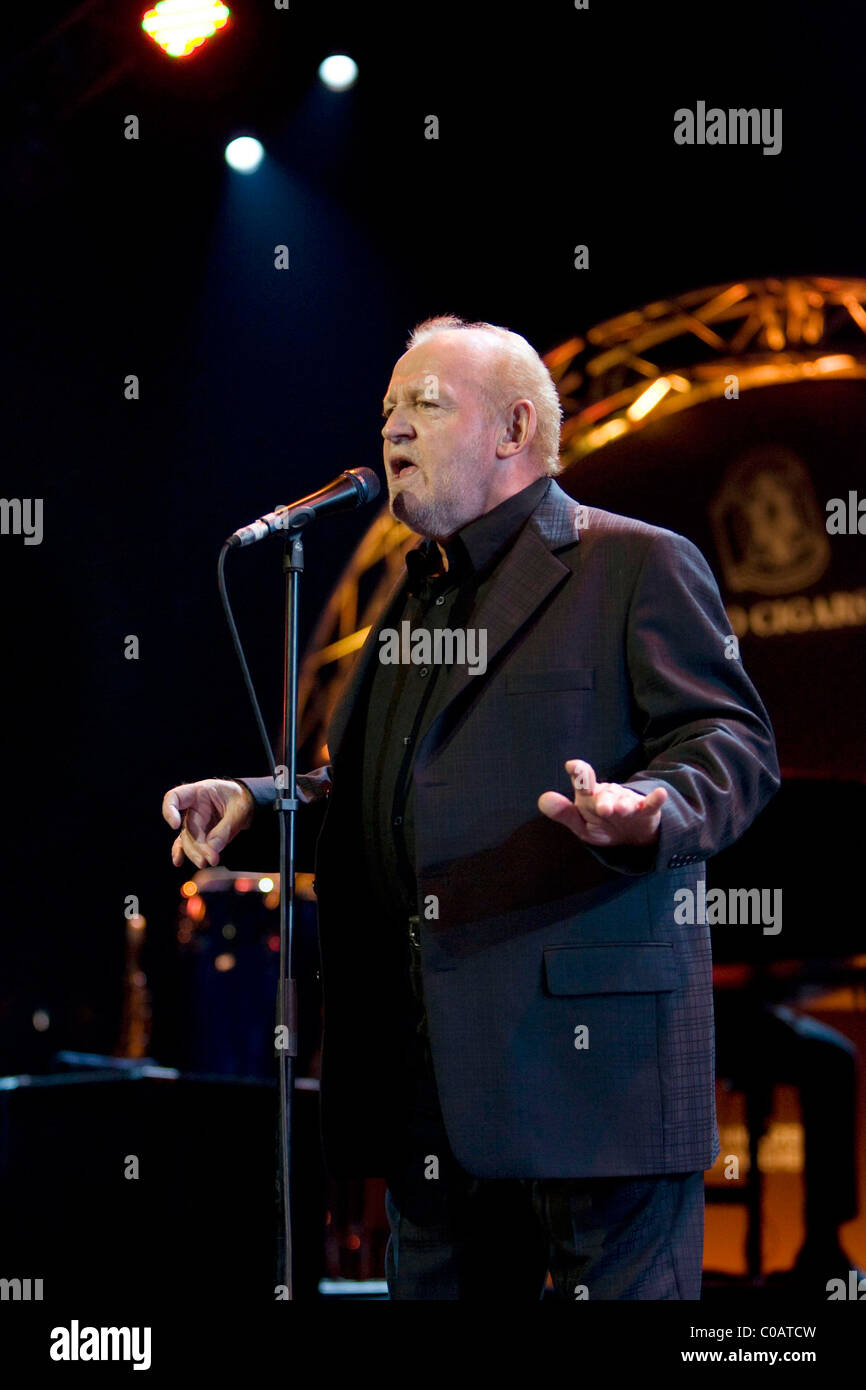 Joe Cocker Avo Session 2007 concert series at Messe Basel Basel ...