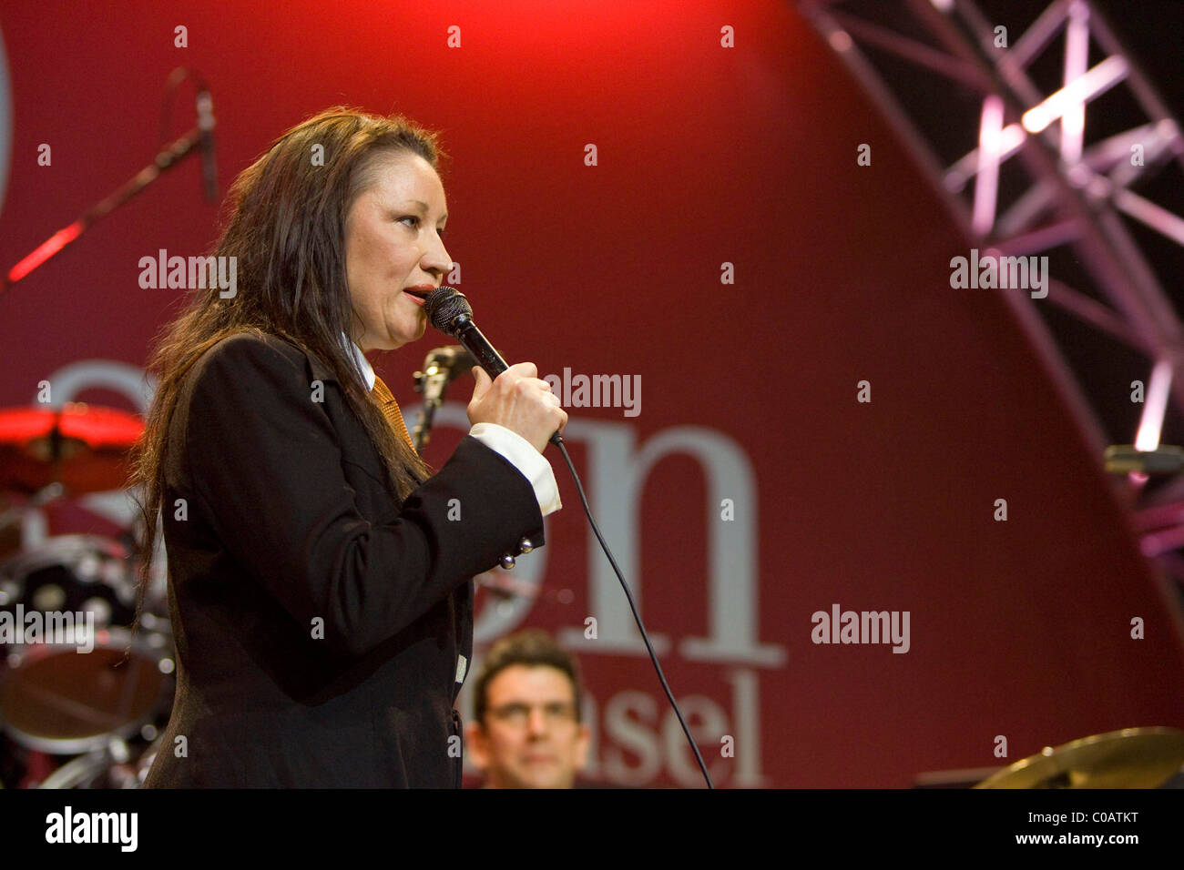 Holly cole hi-res stock photography and images - Alamy