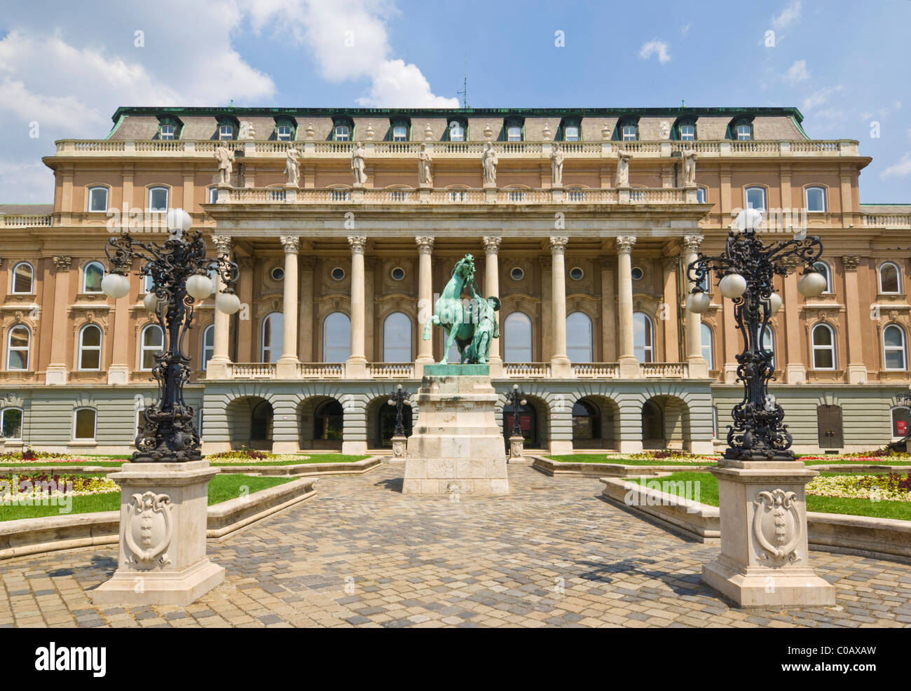 Buda castle hungarian national gallery hi-res stock photography and ...