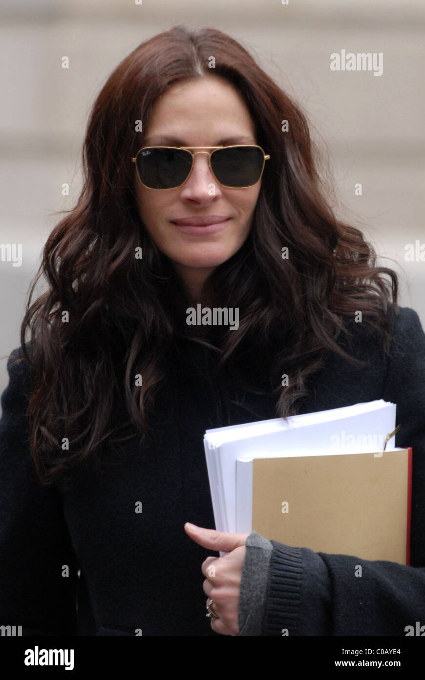 Julia roberts julia roberts 050308 hi-res stock photography and images ...