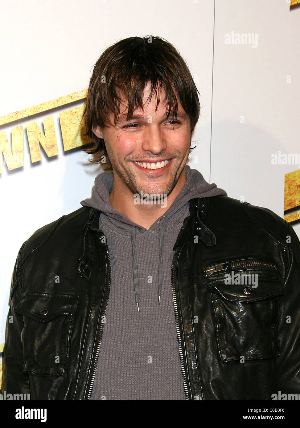 Justin bruening hi-res stock photography and images - Alamy