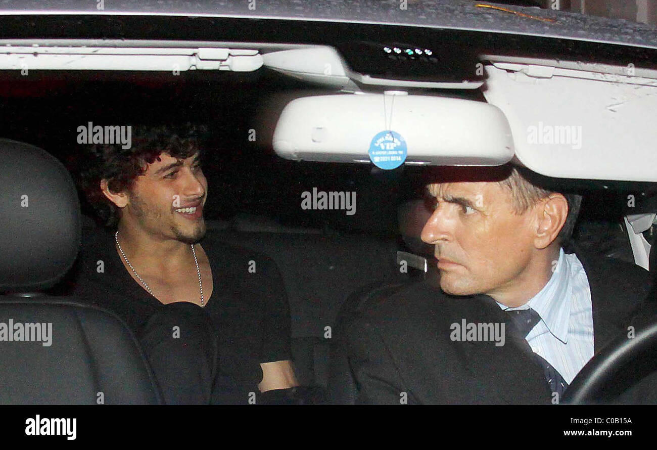 Madonna and boyfriend Jesus Luz leaving the Yumi restaurant. Rio de ...