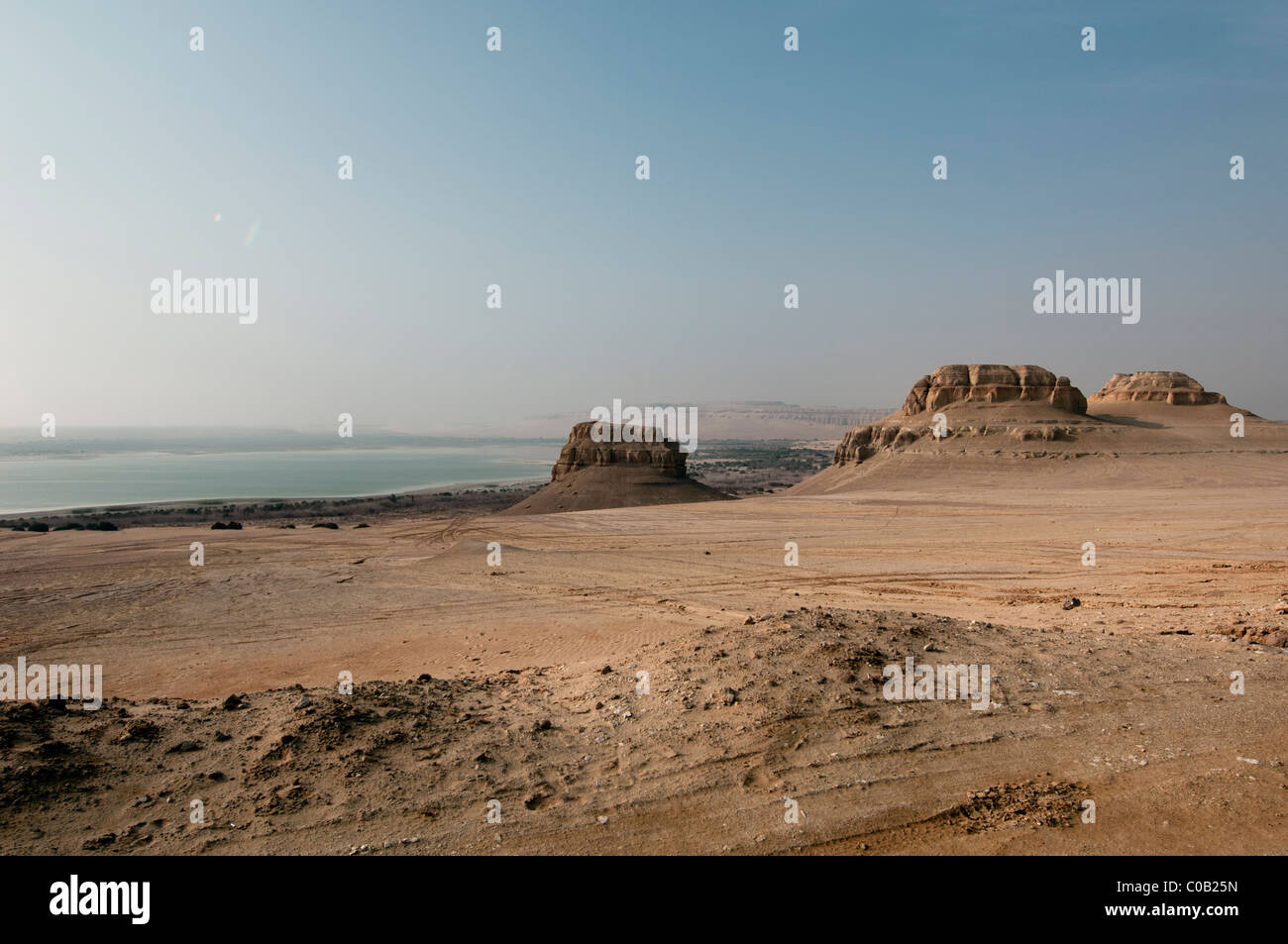 The Artificial Lake of Wadi Al Rayyan Stock Photo - Alamy