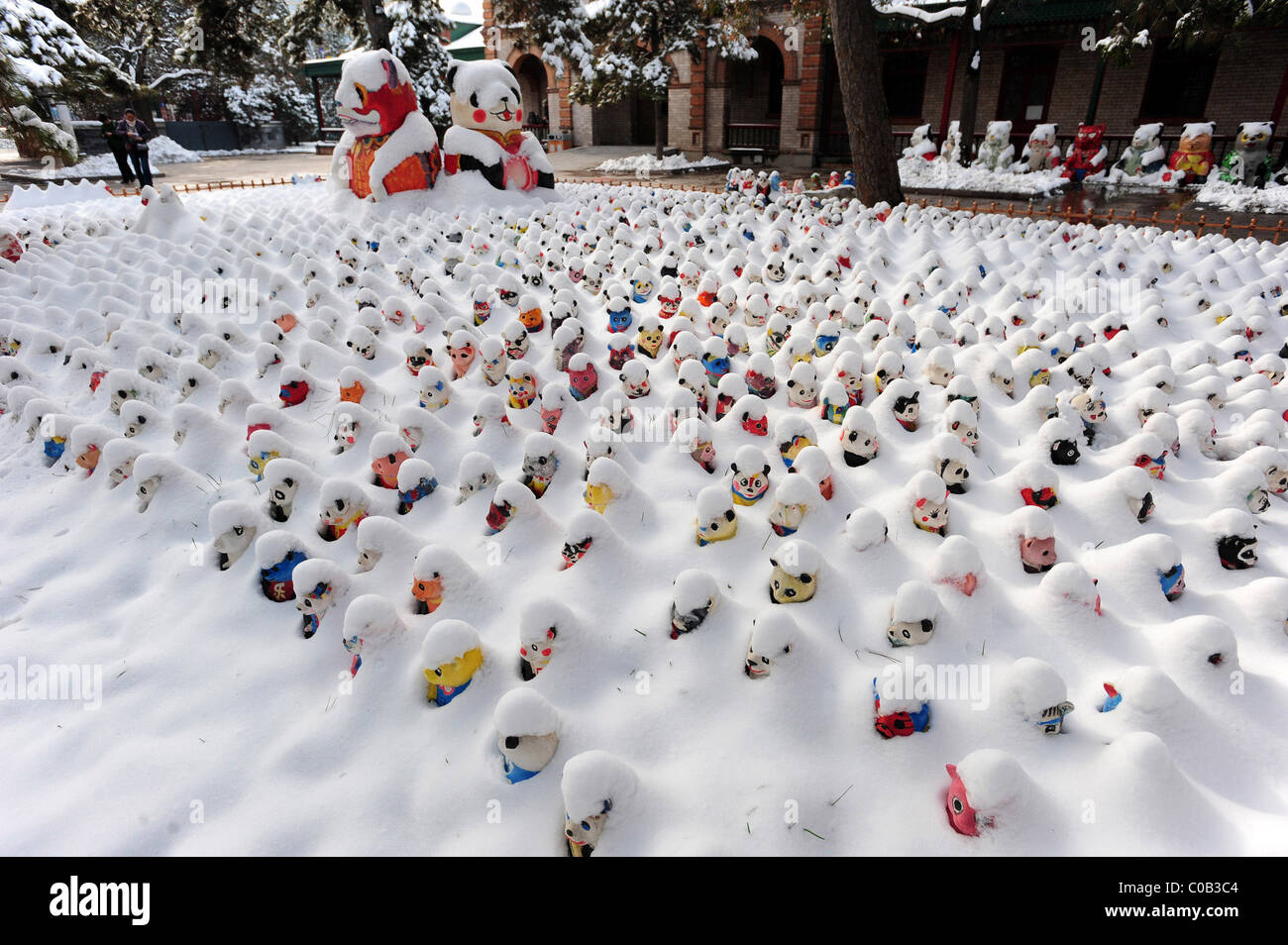 Unusually early snowfall arrives in China. The extreme weather ...