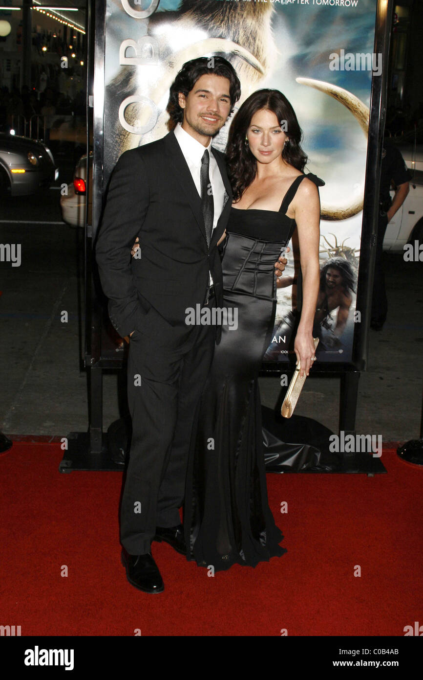 Steven strait wife lynn collins hi-res stock photography and images - Alamy