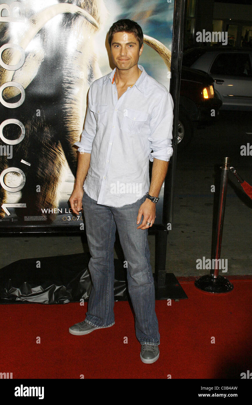 Eric Winter Los Angeles Premiere of '10,000 BC' at Grauman's Chinese ...