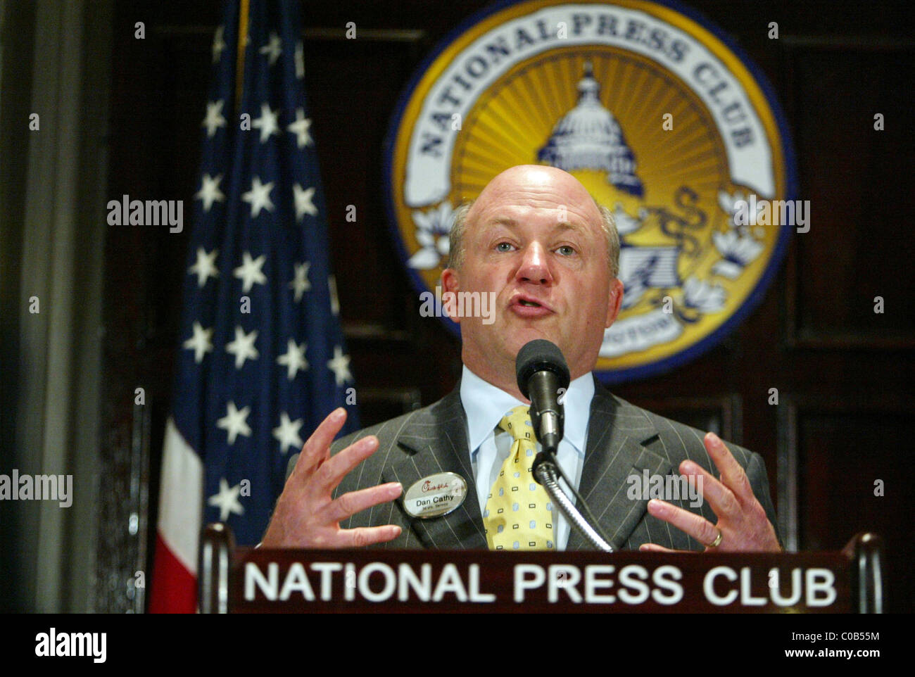 Chick fil a president ceo dan cathy hi-res stock photography and images ...