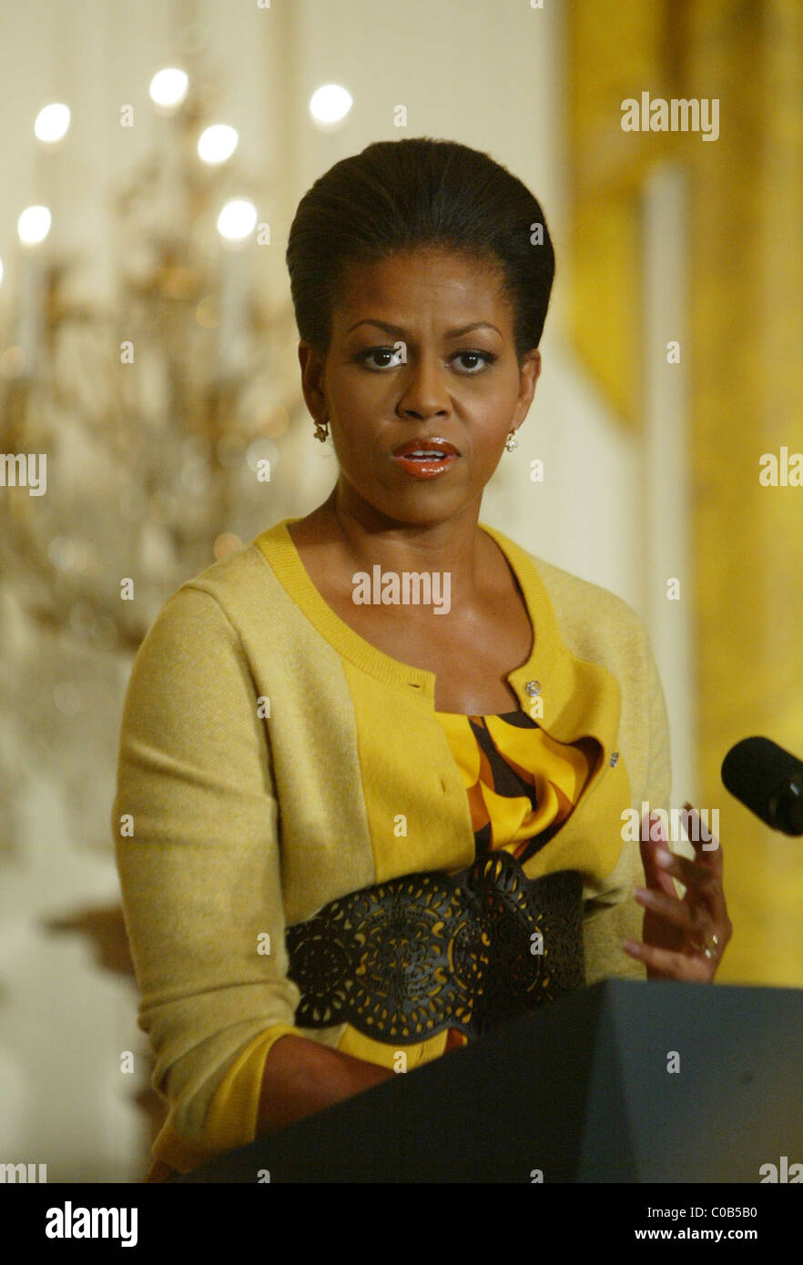 Michelle Obama First Lady Health hosted a health Care Event for elderly ...
