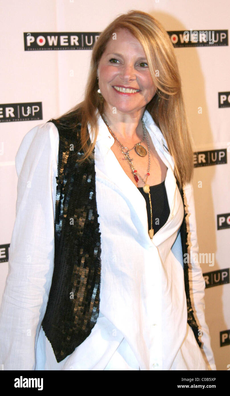 Helen shaver hi-res stock photography and images - Alamy