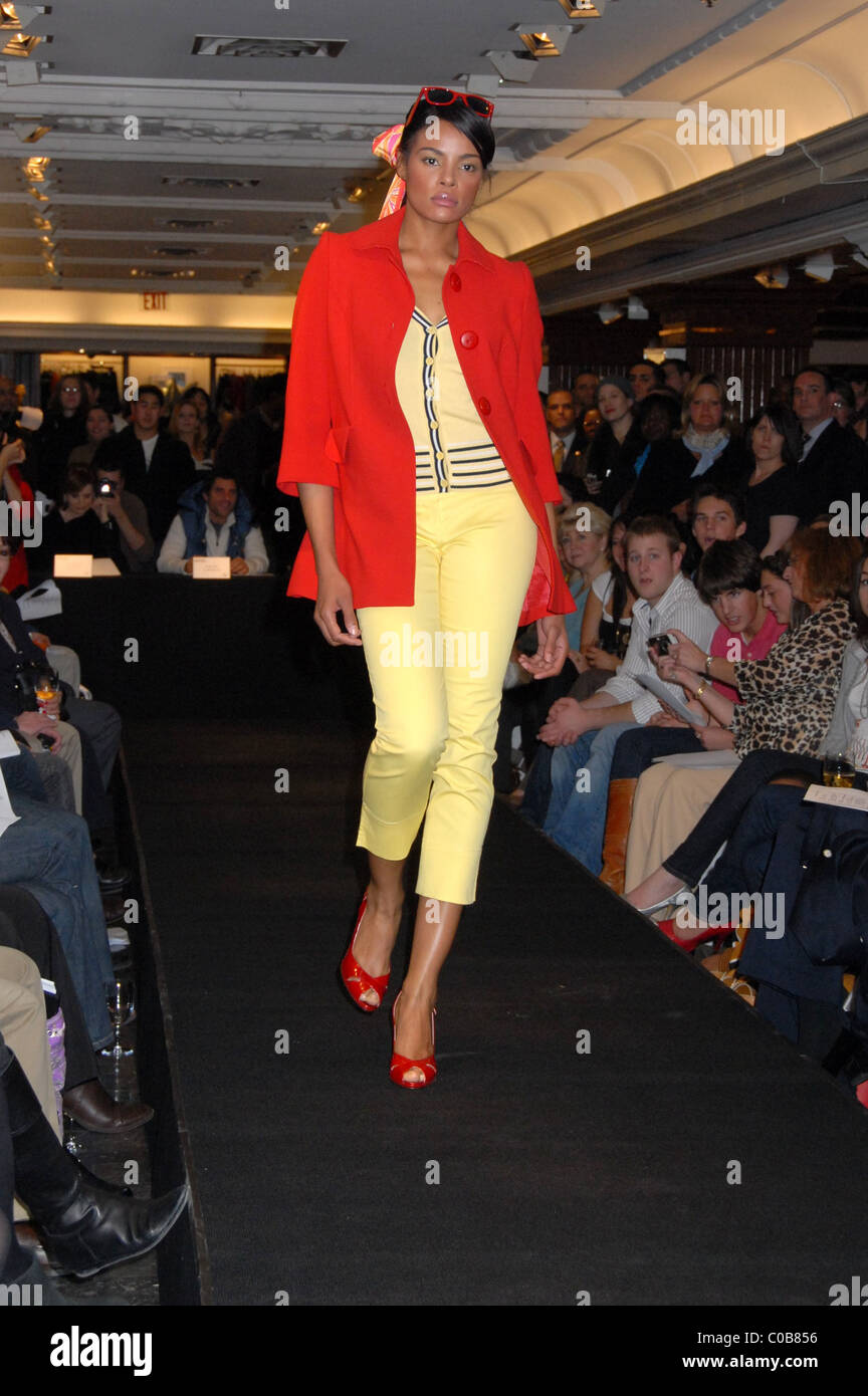 Model Lord and Taylor reveals the winner of the 2008 Model Search New ...