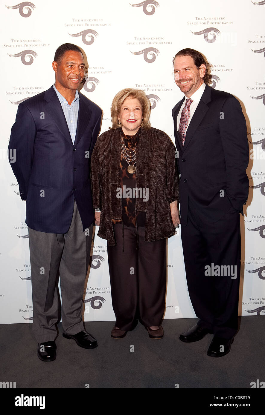 Former NFL football Player and Hall of Famer Marcus Allen with Wallis ...