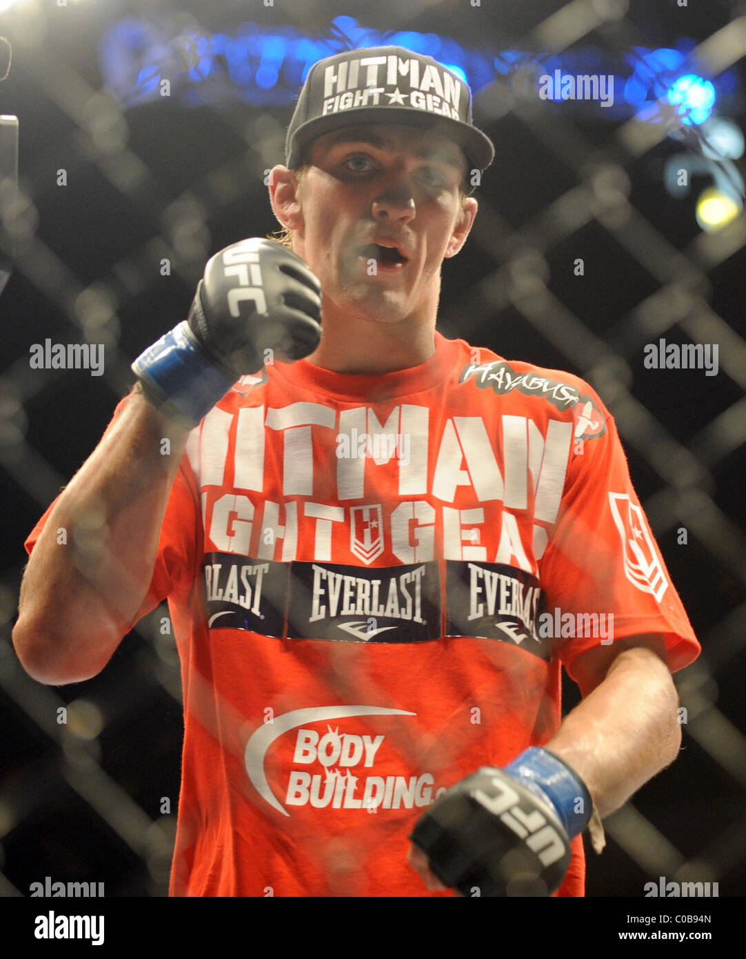 Ufc 105 hi-res stock photography and images - Alamy