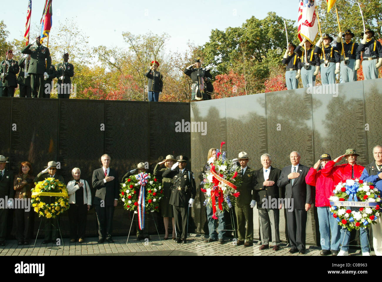 Darryl Worley, Colin Powell and Senator Chuck Hagel laid the first ...