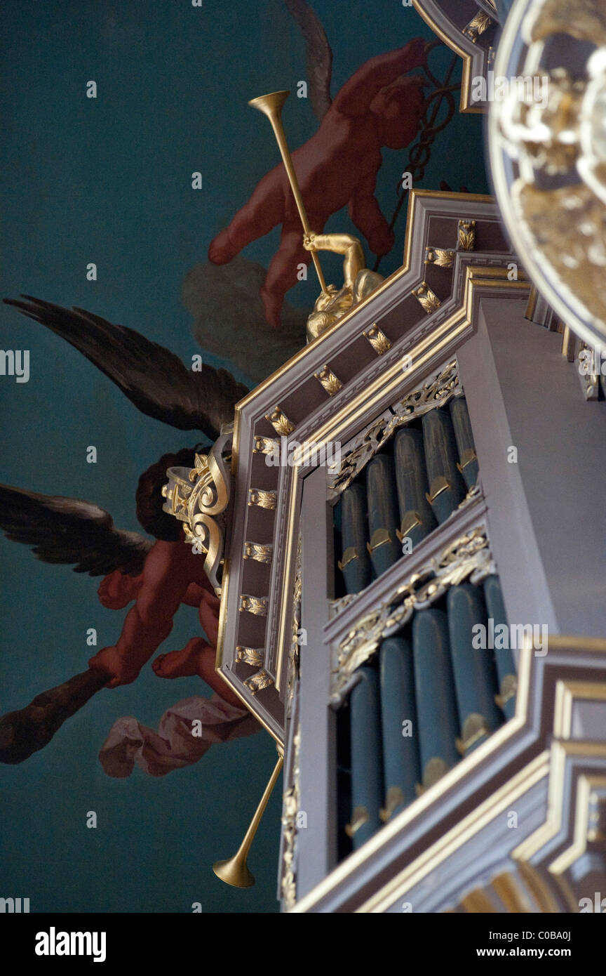 The roof of the Sheldonian theatre in Oxford where University meetings ...