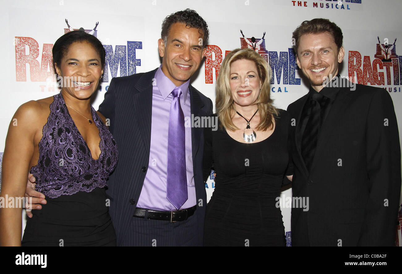 Allyson tucker and brian stokes mitchell hi-res stock photography and ...